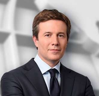 Who Is CBS Journalist Jeff Glor Wife Nicole Glor?
