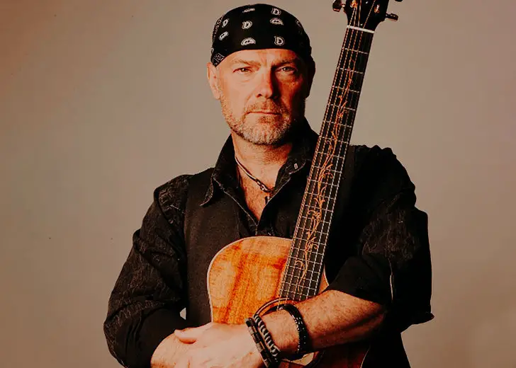 Les Stroud & Son Logan Are The Real Survivors Of Death!