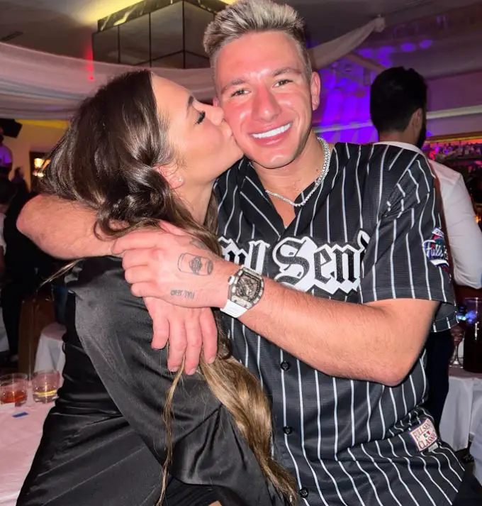 Do SteveWillDoIt And His Onlyfans Model Girlfriend-Turned-Fiancee ...