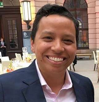 Who Is HuffPost Chief Lydia Polgreen's Wife Candace Feit? His Gay Movement