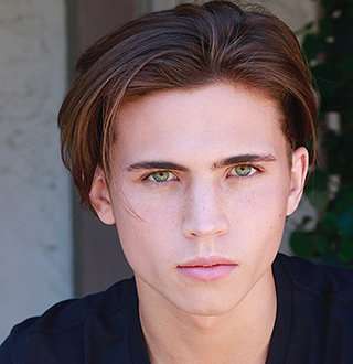 Tanner Buchanan Bio Reveals: Family Details To Girlfriend & Dating Status