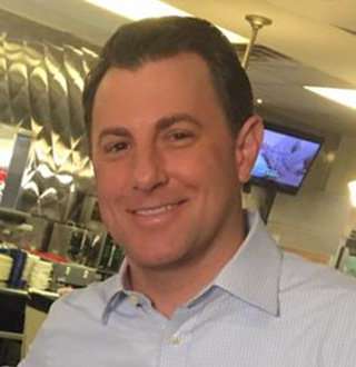 Here's Todd Piro Bio: Married life With Wife Amanda & Mother | All Details